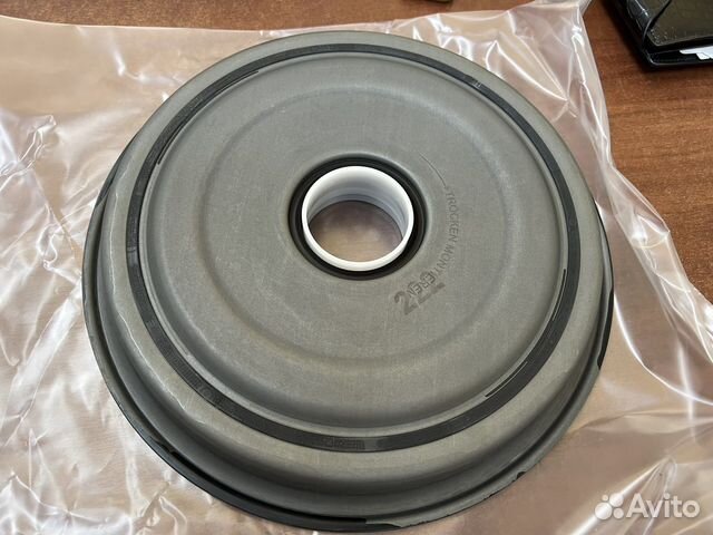 Крышка-сальник сцепления дсг dq250 02e купить в Балашихе VAG 02e301205c ...